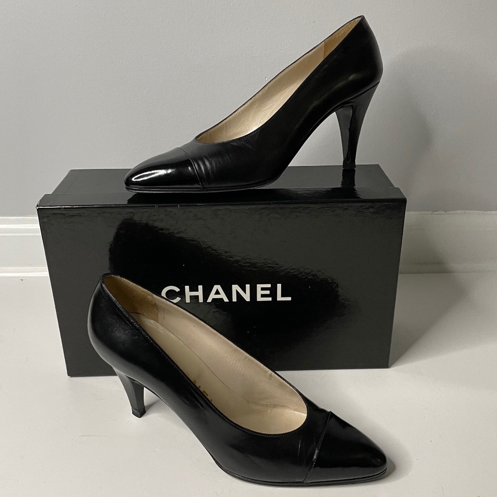 Vintage Chanel Black Leather Vernis Cap Toe Heels Nwb… - Gem